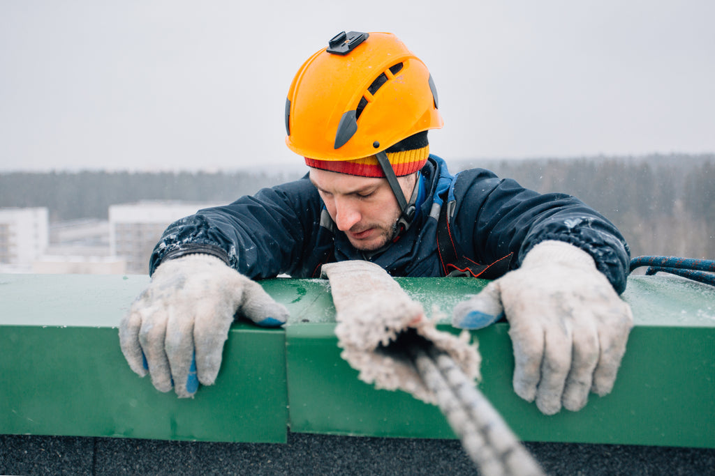 Best Winter Workwear to Battle the Elements On-Site | Blog