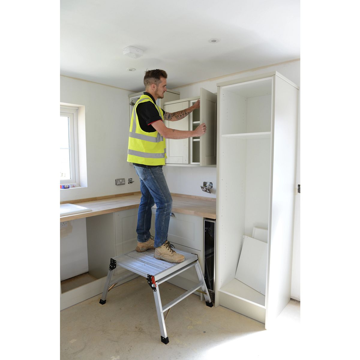 Square Folding Hop Up Work Platform, 500mm Height, 600 x 600mm Platform