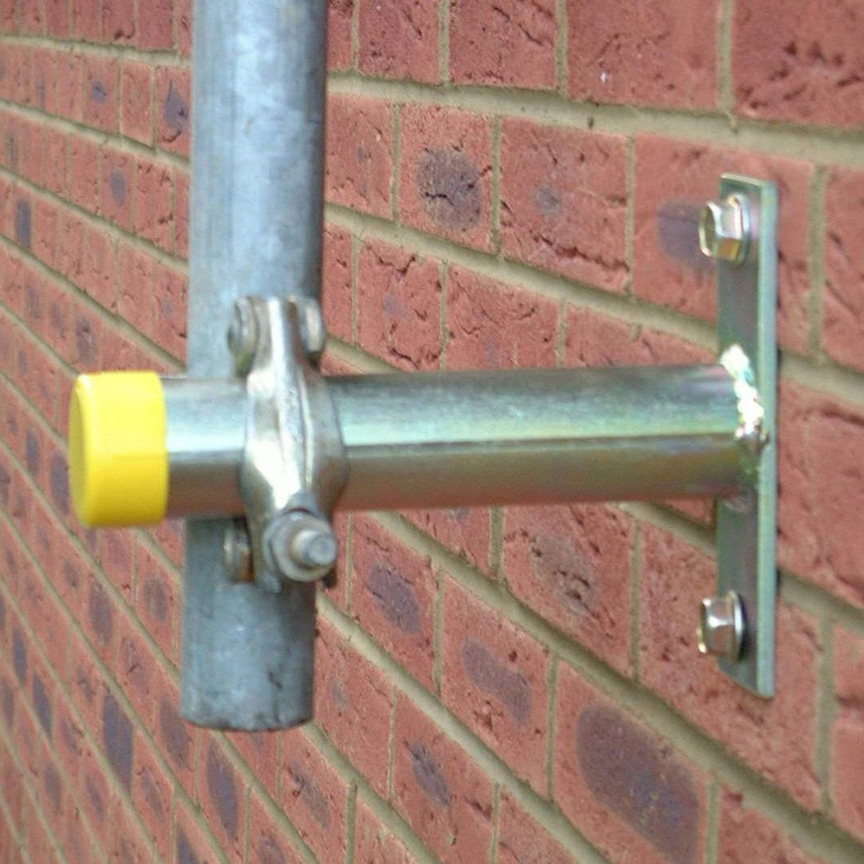 24x BIGBEN® Scaffold Tube Ties™ & 48x Thunderbolt Screwbolts with End Caps
