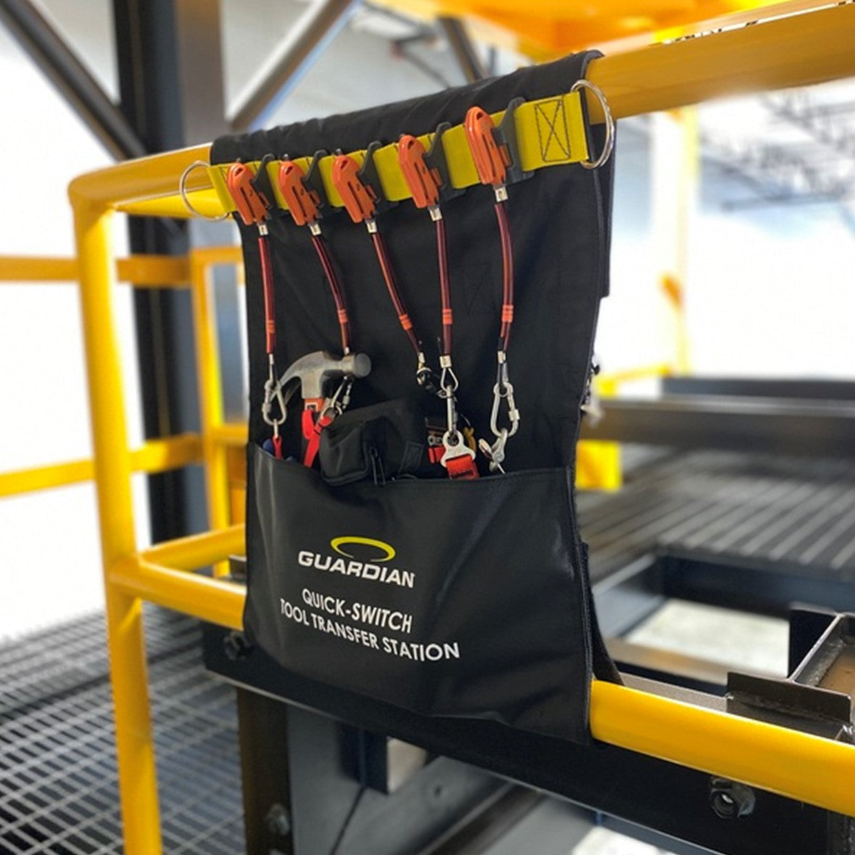 Quick-Switch Tool Transfer Station