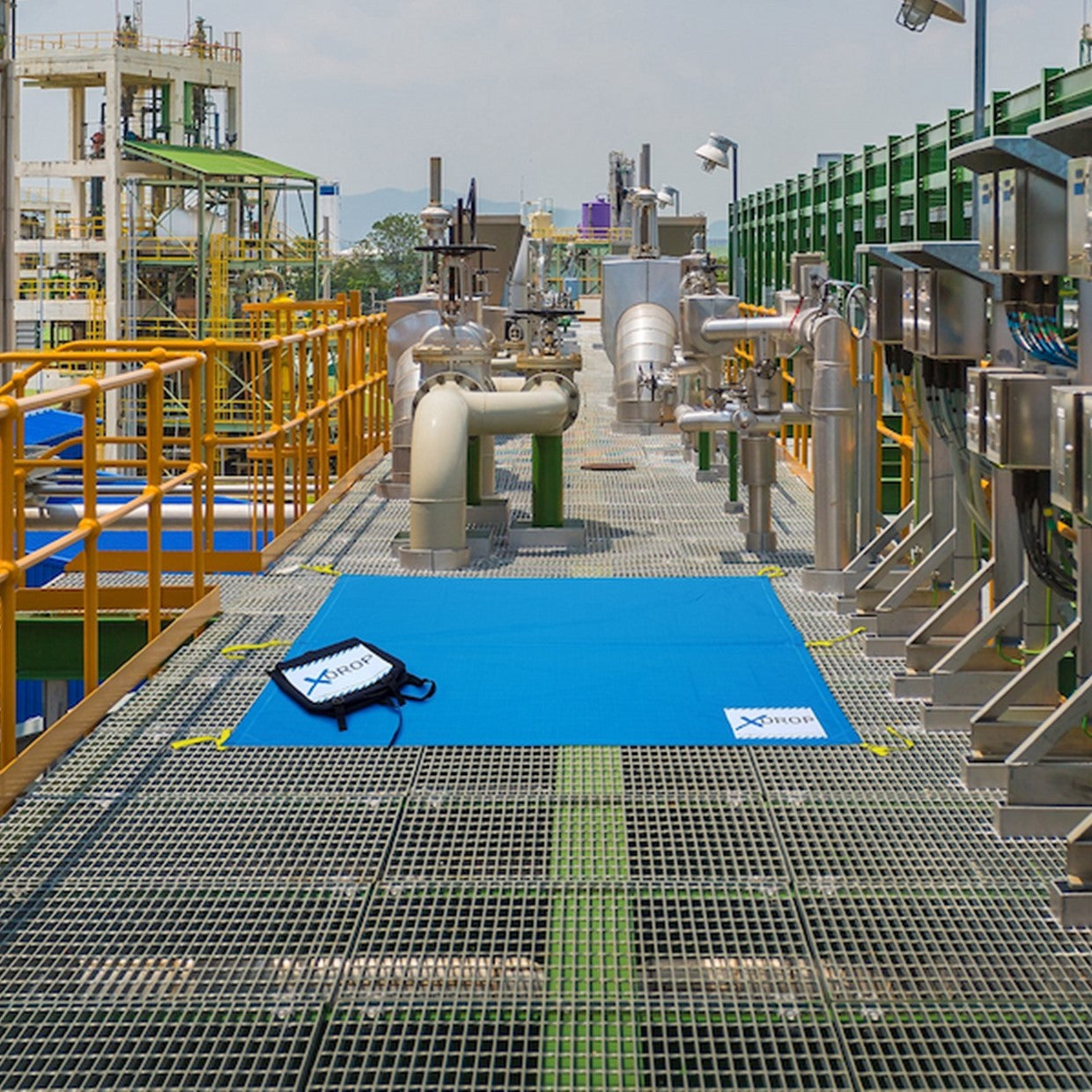 FR Grade High Strength XDROP Mat 2m x 2m with Reinforced Corners and ...