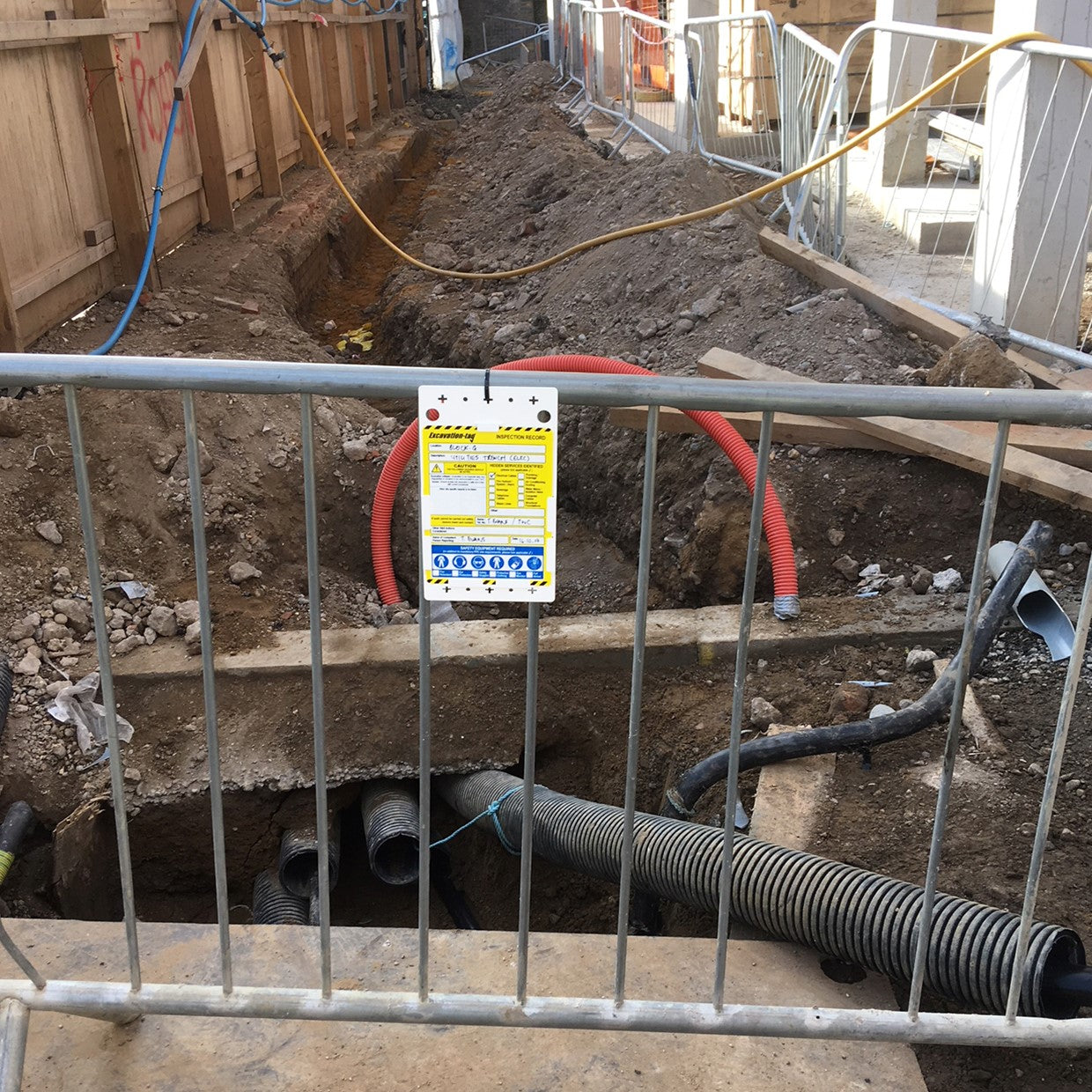 Excavation Tag Kit (10 holders, 10 inserts, 1 pen)