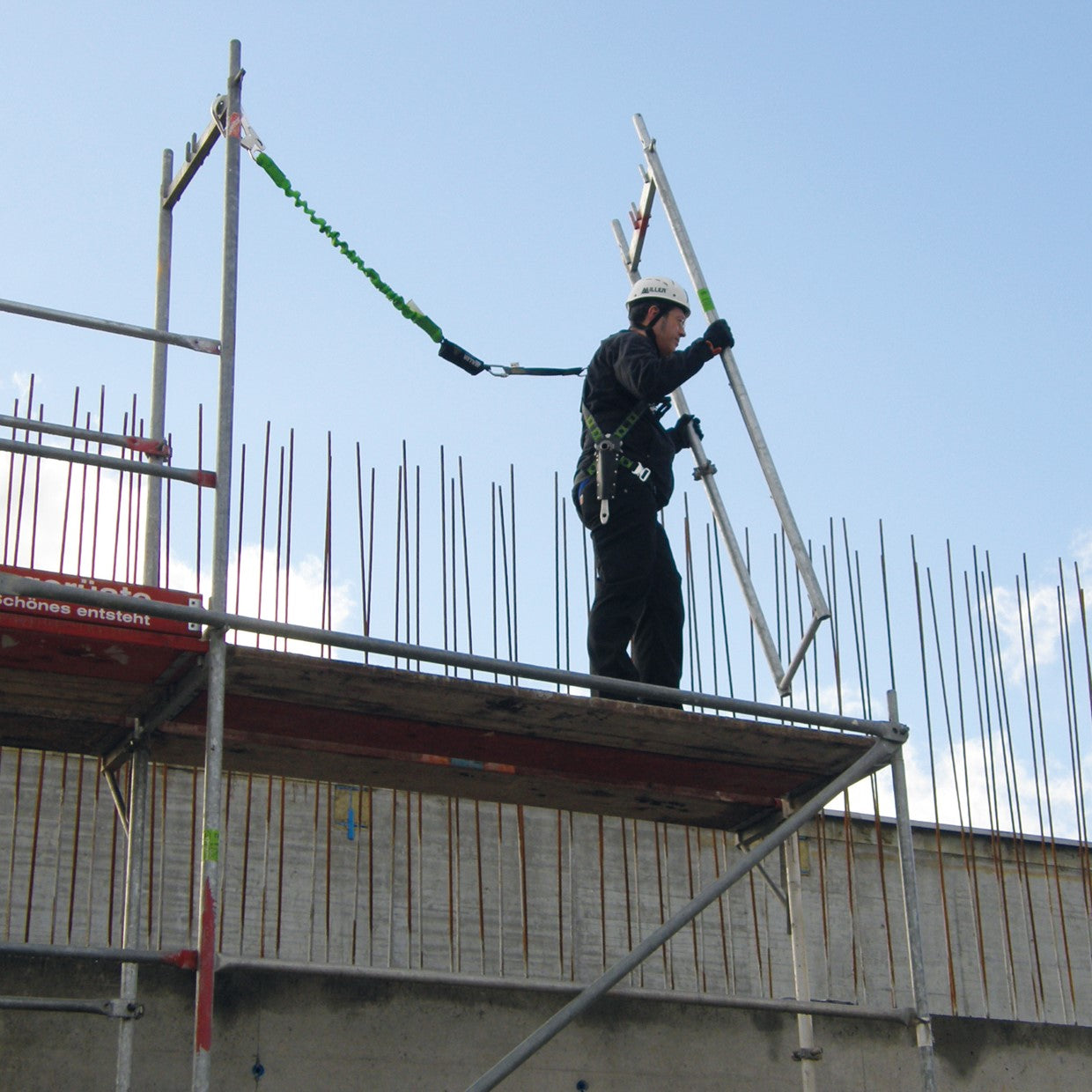 Miller Revolution Comfort R2 Quick Release Safety Harness