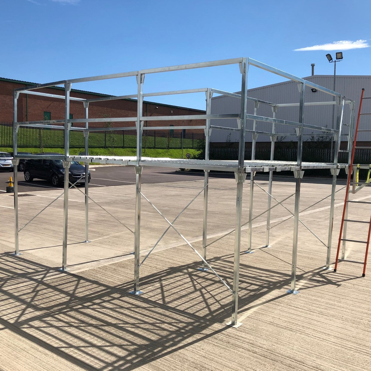 4 Bay Trestle with Handrail & Access Gate